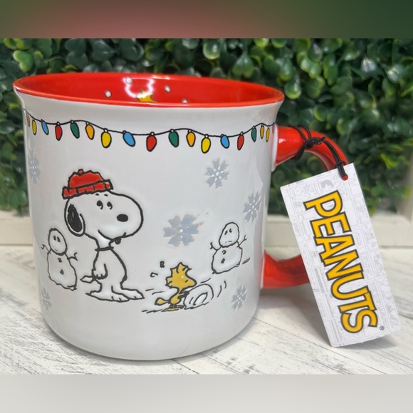 Peanuts | Dining | Peanuts Snoopy Woodstock Christmas Snowman Snowflake ...